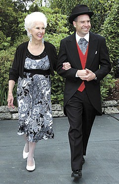 Marysville Strawberry Festival Fashion Show draws large crowd ...