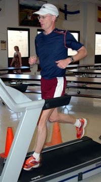 Treadmill marathons raise funds for charity | Marysville Globe