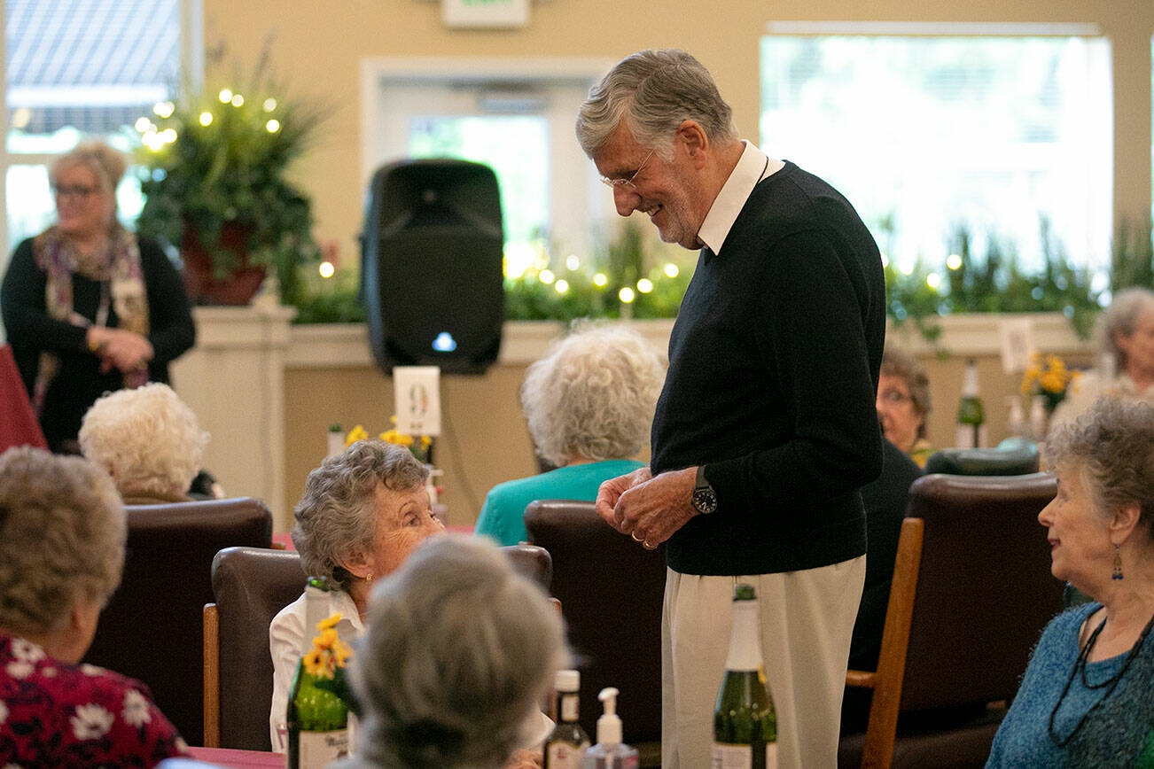 At 88, TV chef ‘Galloping Gourmet’ still sizzles with the ladies ...